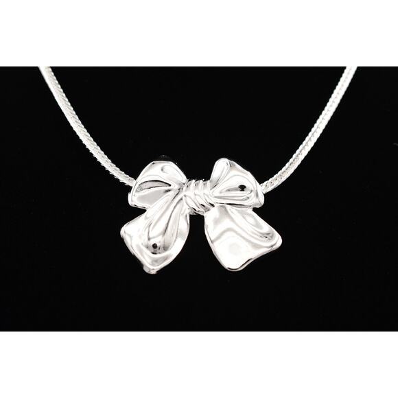 Unbranded | Jewelry | Vintage Bow Collar Necklace Metallic Bright ...